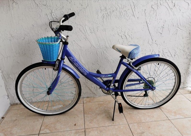 Purple 26" Women's Kent Bayside bike for Sale in Miami, FL - OfferUp