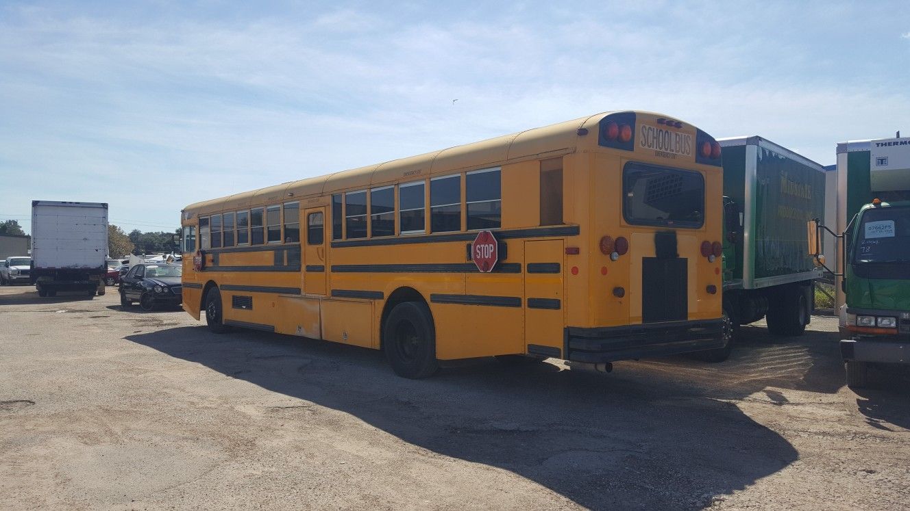 2004 School Bus Auto 3 AC Units! Diesel for Sale in Pasadena, TX - OfferUp