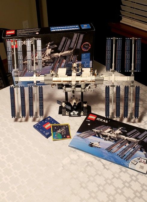 Lego International Space Station for Sale in Tacoma, WA - OfferUp