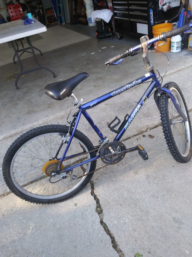 24 inch Magna Great Divide 21 speed for Sale in Carrollton, TX - OfferUp