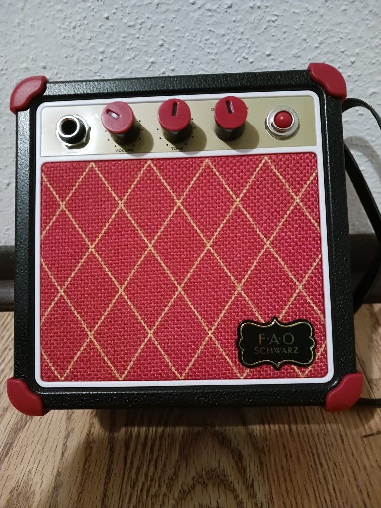 Mini Guitar Amp for Sale in San Antonio, TX - OfferUp