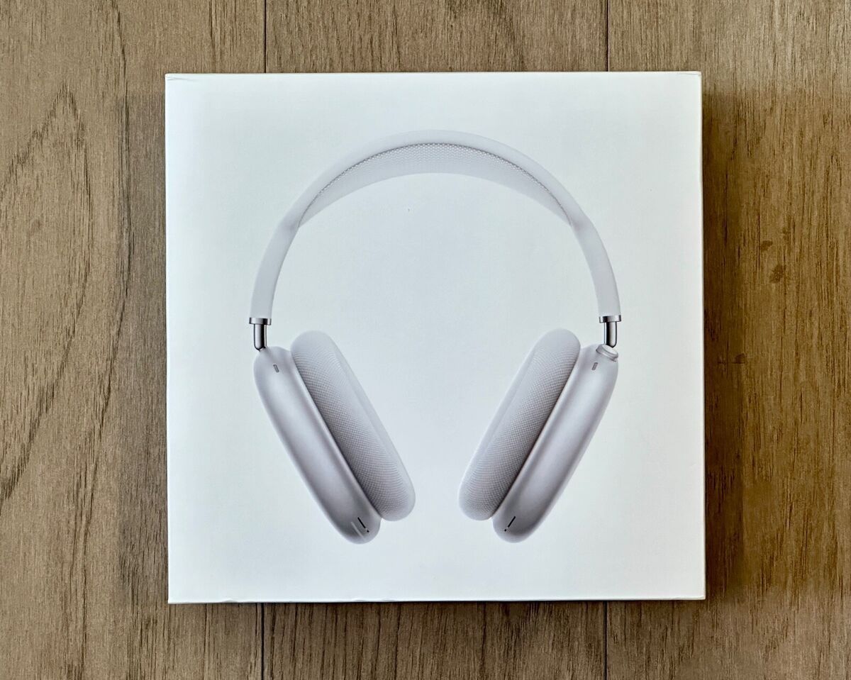 Apple Silver AirPod Max Wireless Headphones for Sale in Tucson, AZ ...