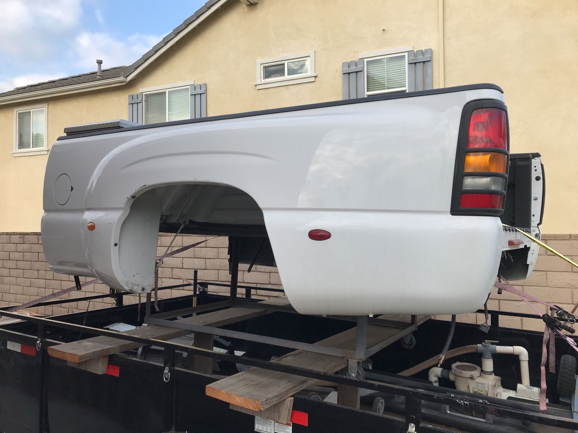 Chevy dually 8ft bed . 2004 thru 2007 classic for Sale in Rancho ...