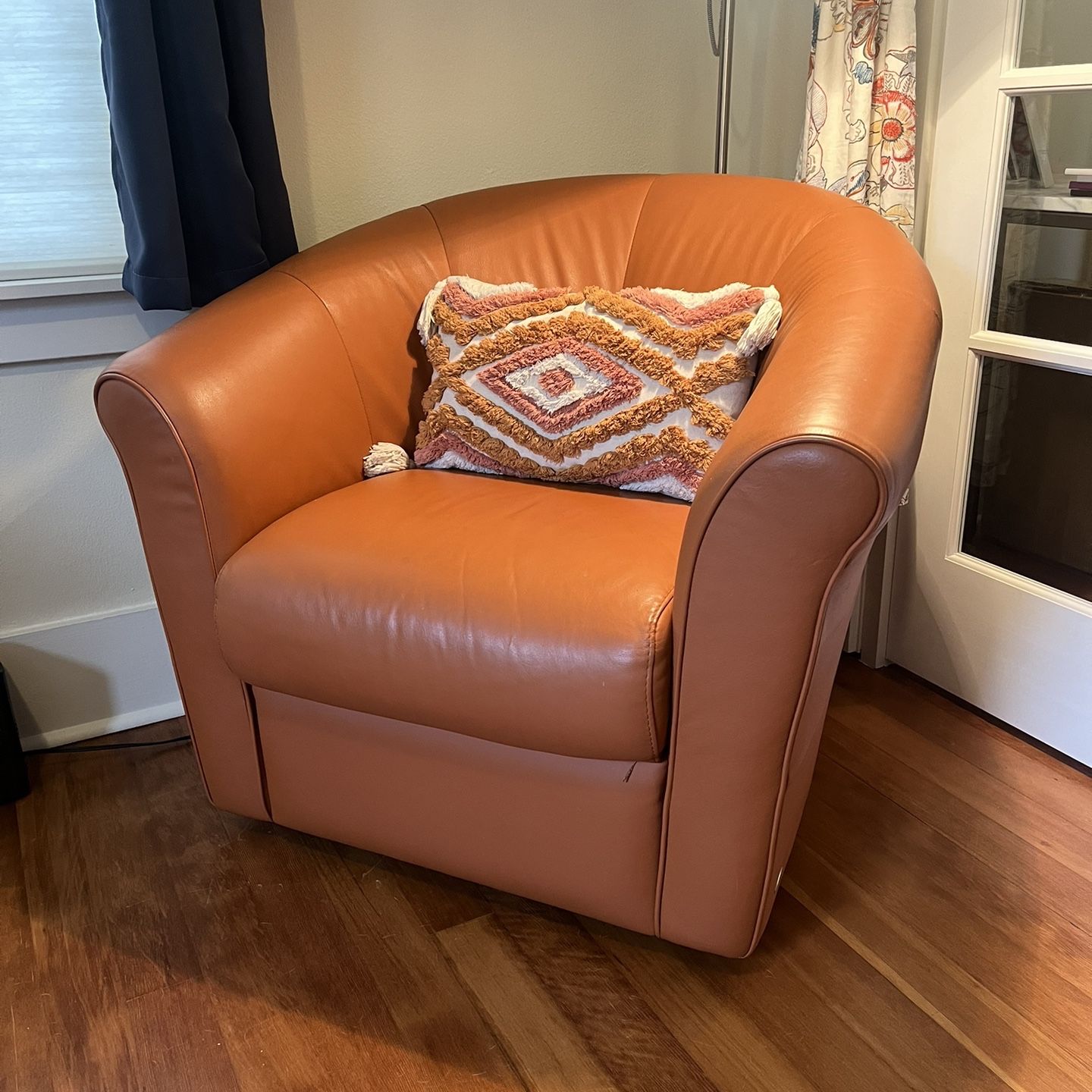 Italsofa swivel chair store