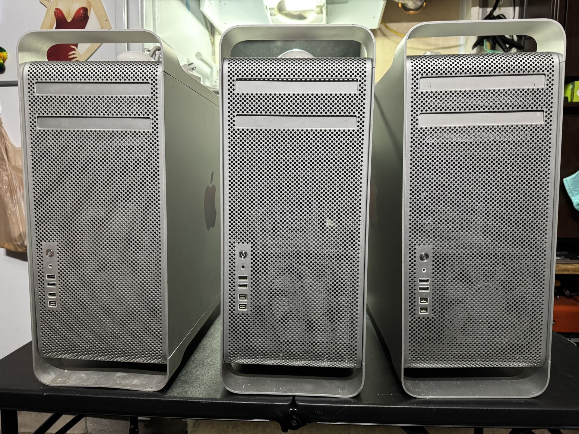 Mac Pro Desktop ( Lot Of 3 ) for Sale in Las Vegas, NV - OfferUp