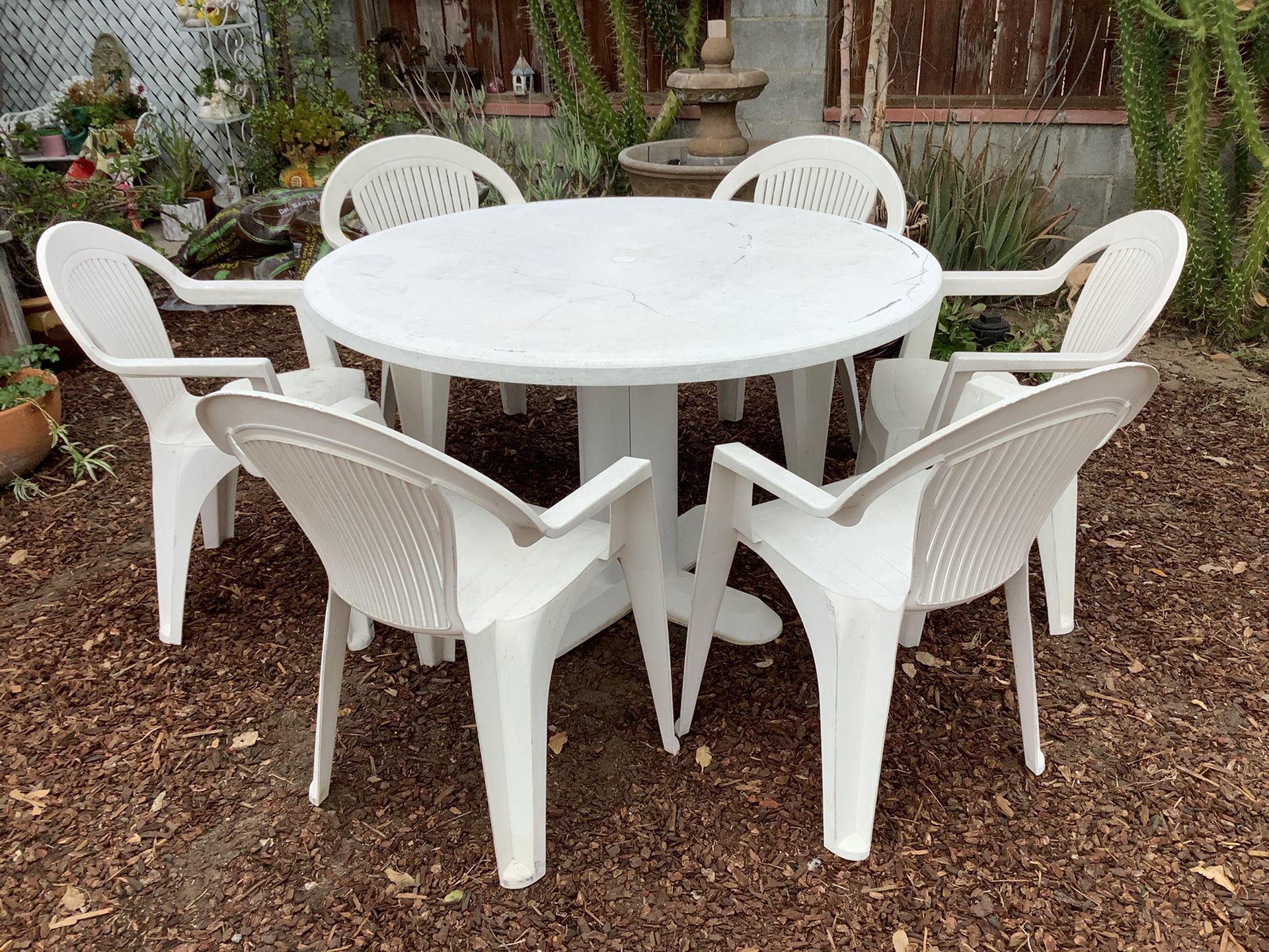 Round Off-White Plastic Patio Table And 6 Matching Chairs. Table Or ...