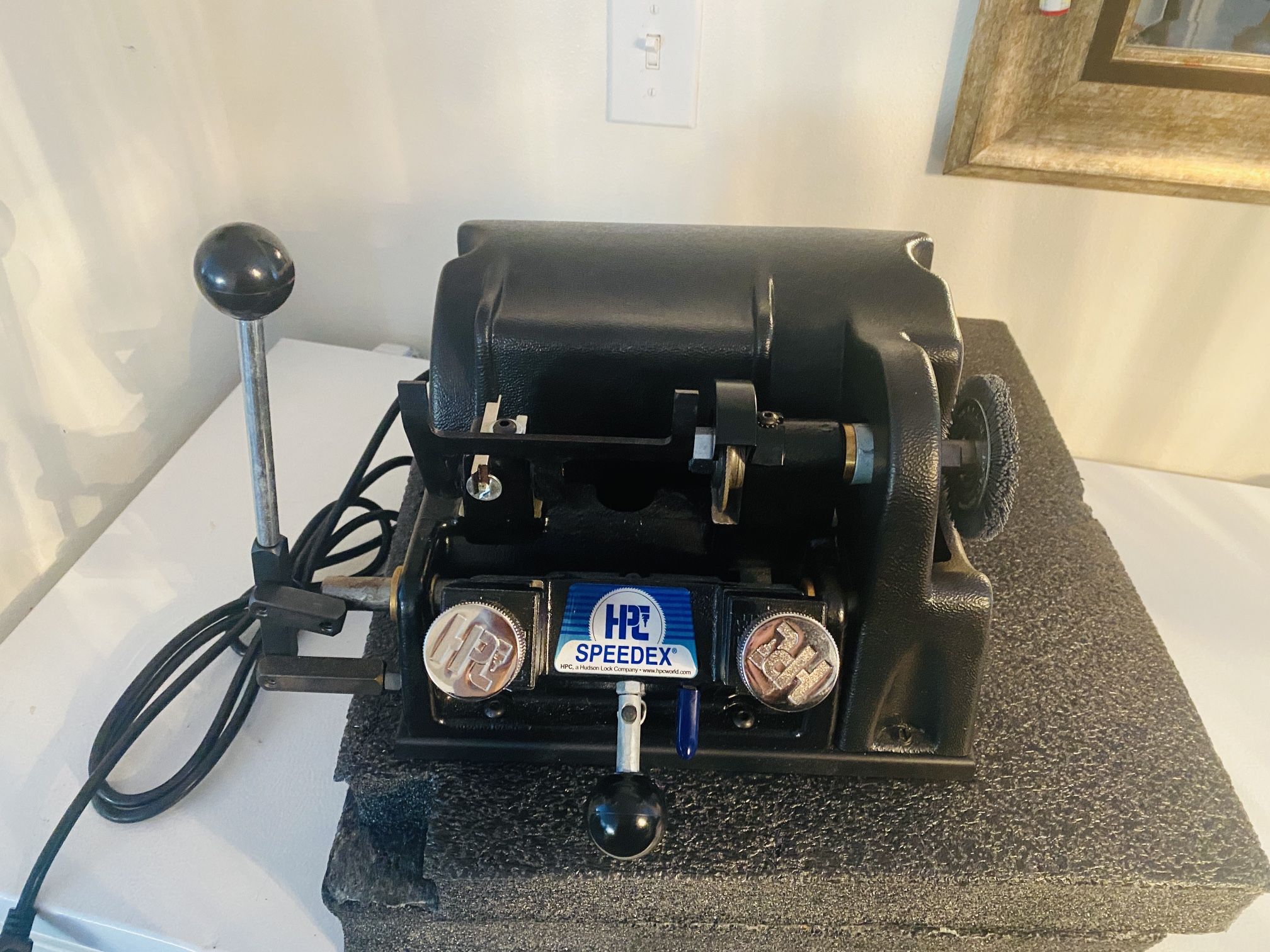 Used HPC SPEEDEX 9180MC KEY CUTTING MACHINE for Sale in Mountlake ...