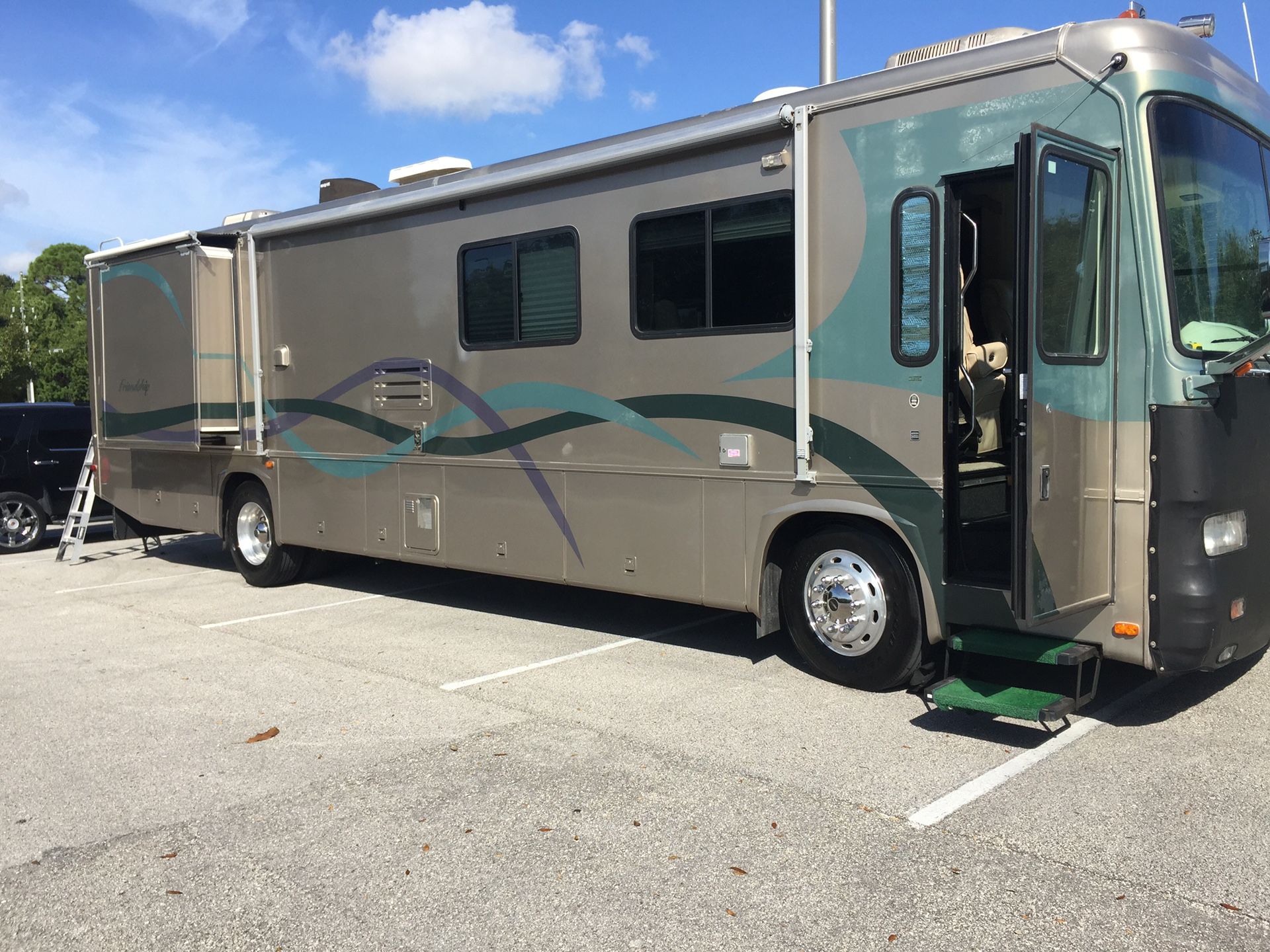 2001 Gulf Stream Friendship-40 foot Diesel Pusher Motor Home RV for ...