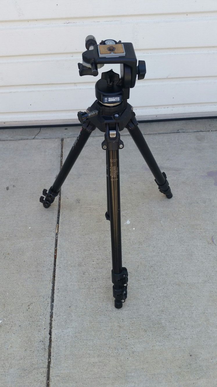 Bogen 3221 Manfrotto 055B video camera tripod for Sale in West Covina ...