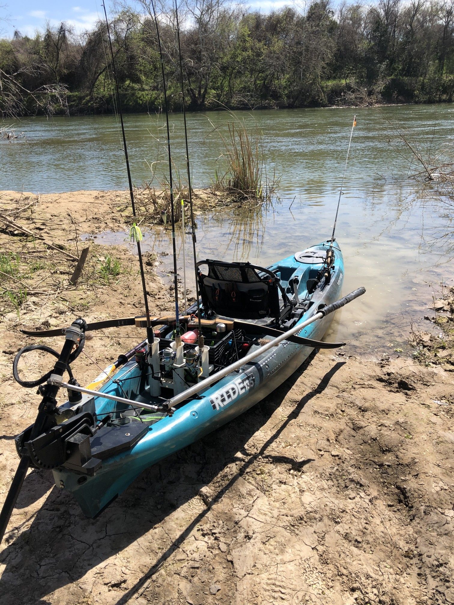 Wilderness Systems Ride 135 Kayak w/ Trolling Motor for Sale in Austin ...