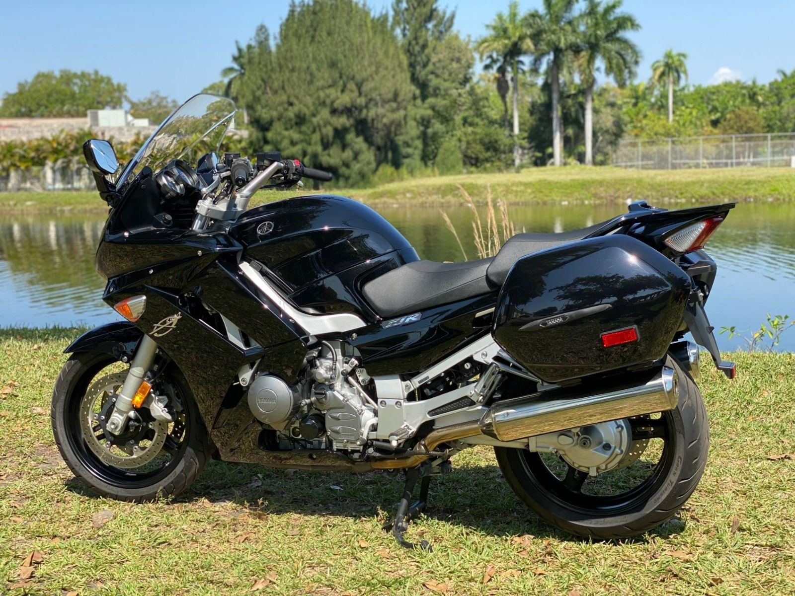 2009 YAMAHA FJR 1300A for Sale in Sunny Isles Beach, FL - OfferUp