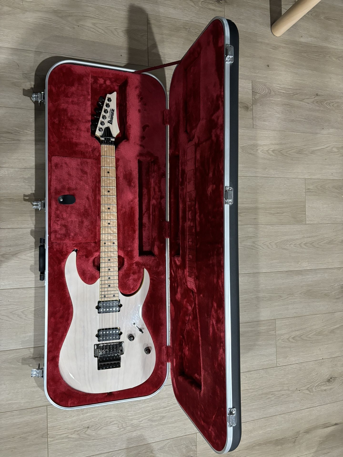 Ibanez Prestige RG652AHM Guitar for Sale in Los Angeles, CA - OfferUp