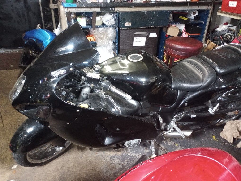 First Gen Busa 6500 Worth Of Wheels 240 Rear Swing Arm Is The Air Tank ...