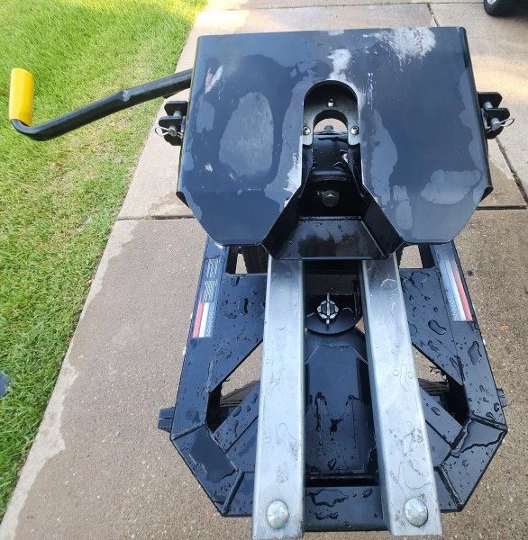 Pullrite SuperGlide 2700 5th Wheel Hitch (tow 16k lbs) w/ Kingpin ...