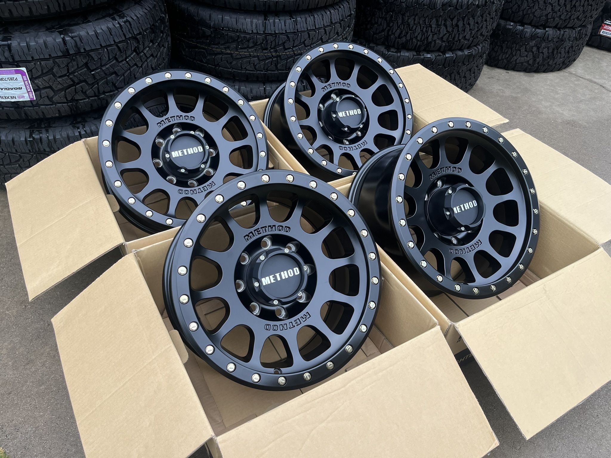17” INCH METHOD MR305 NV MATTE BLACK RACE WHEELS/RIMS 8 LUG CHEVY GMC ...