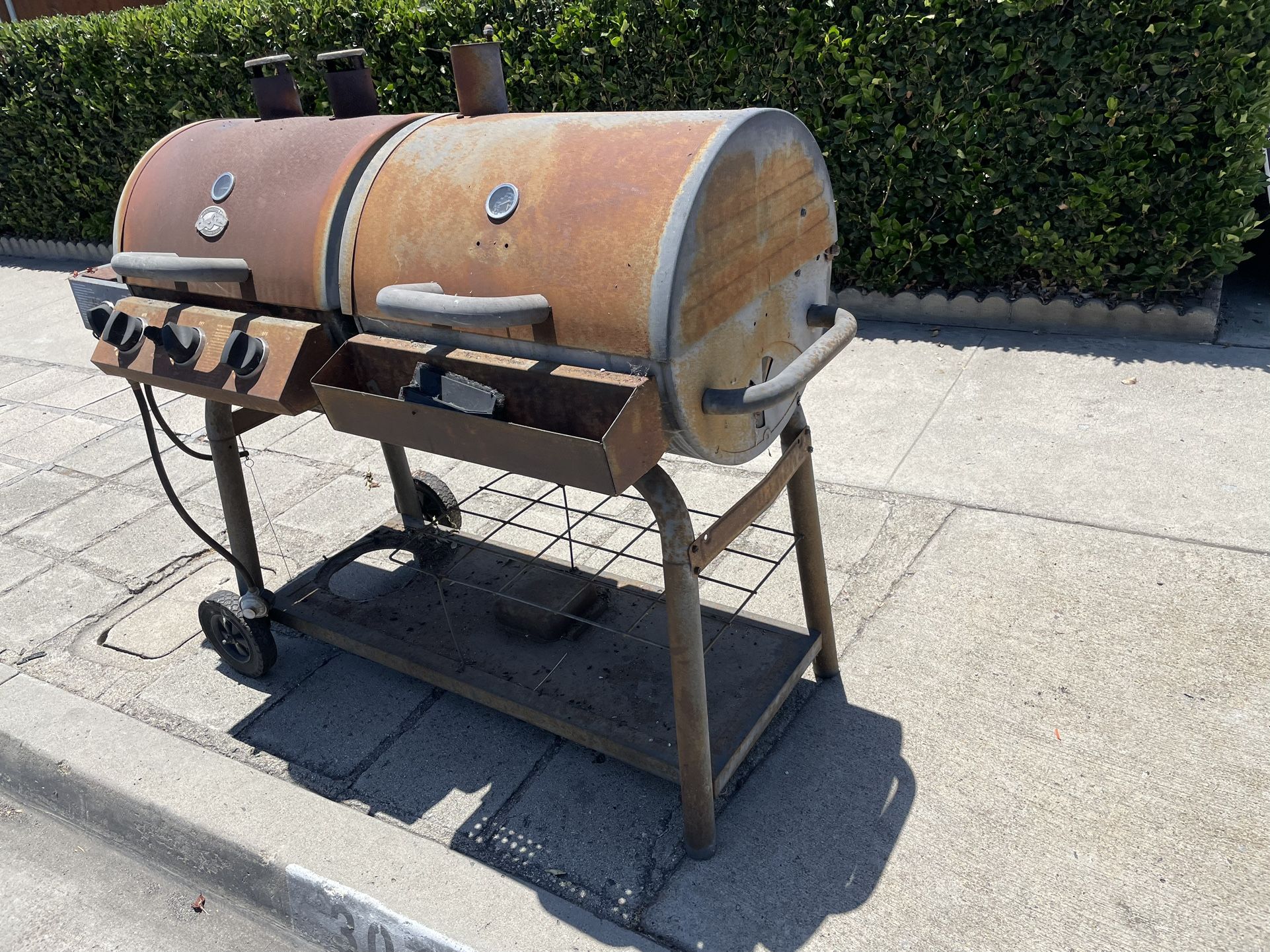 Free BBQ for Sale in San Diego, CA - OfferUp
