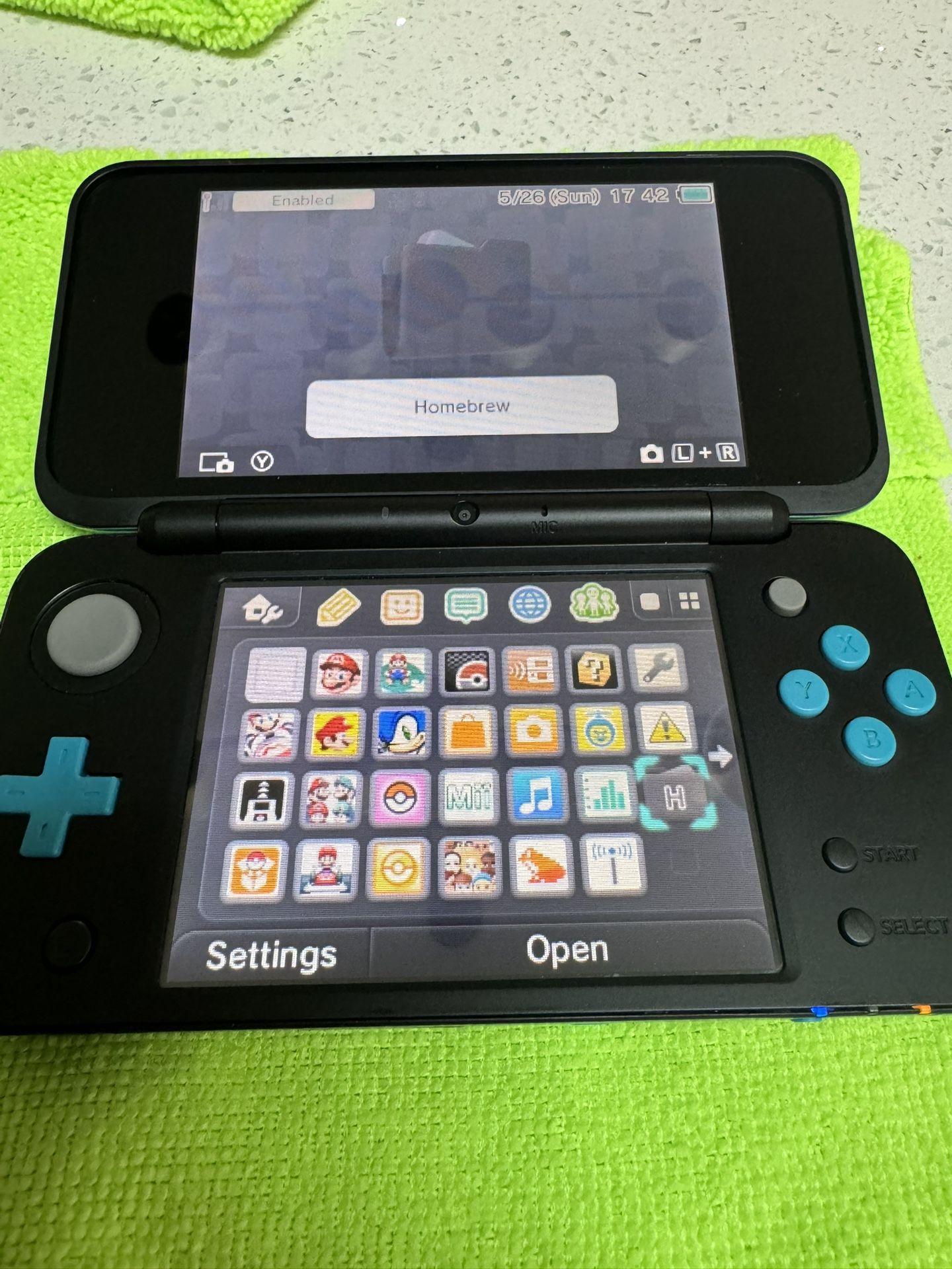 Modded 2ds Xl In Blue for Sale in Orange, CA - OfferUp