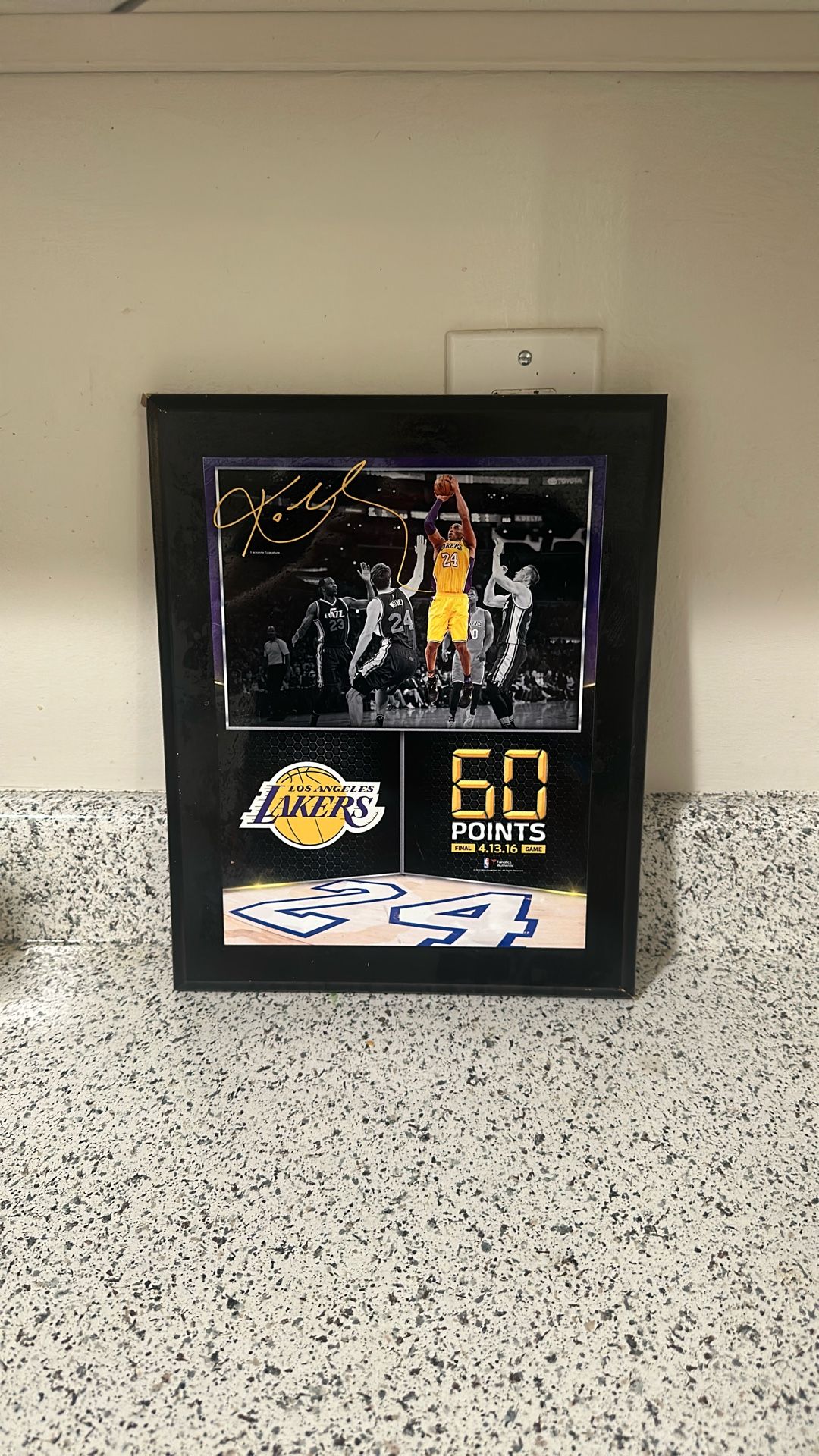 NBA Kobe Plaque From 60 Point Game for Sale in Long Beach, CA - OfferUp