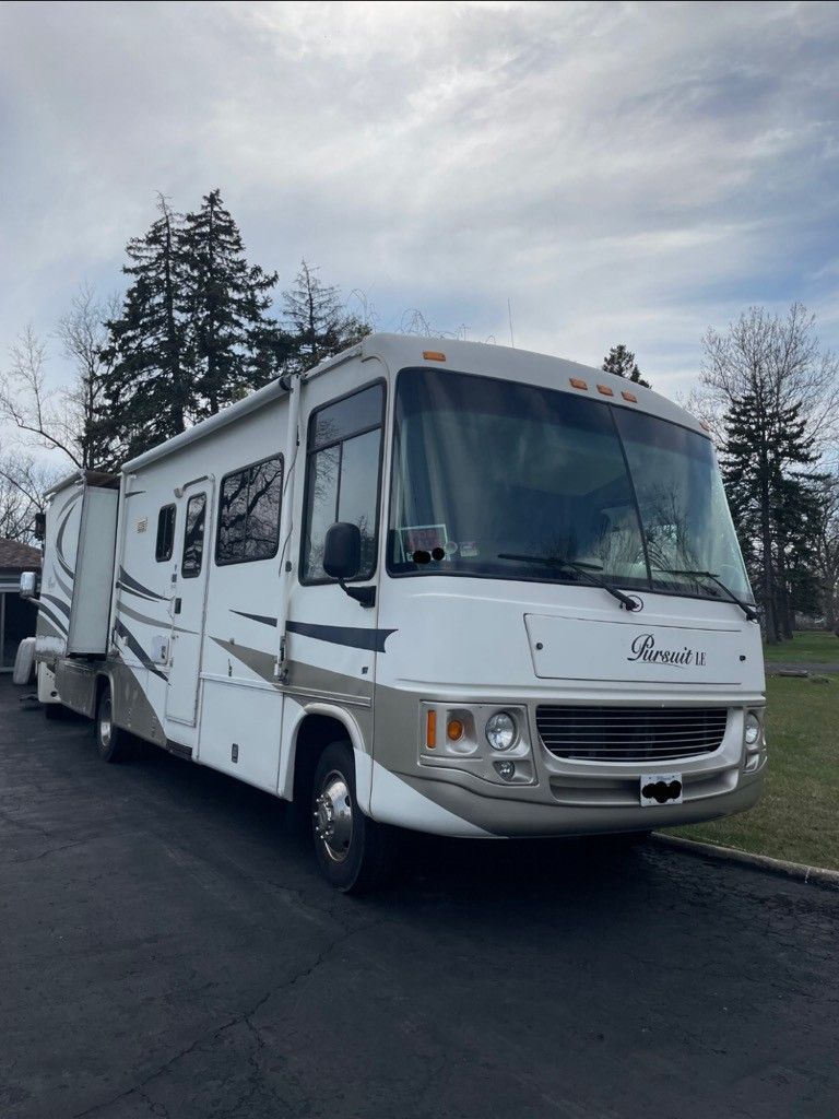 2005 Ford Georgie boy Pursuit for Sale in Oak Lawn, IL - OfferUp