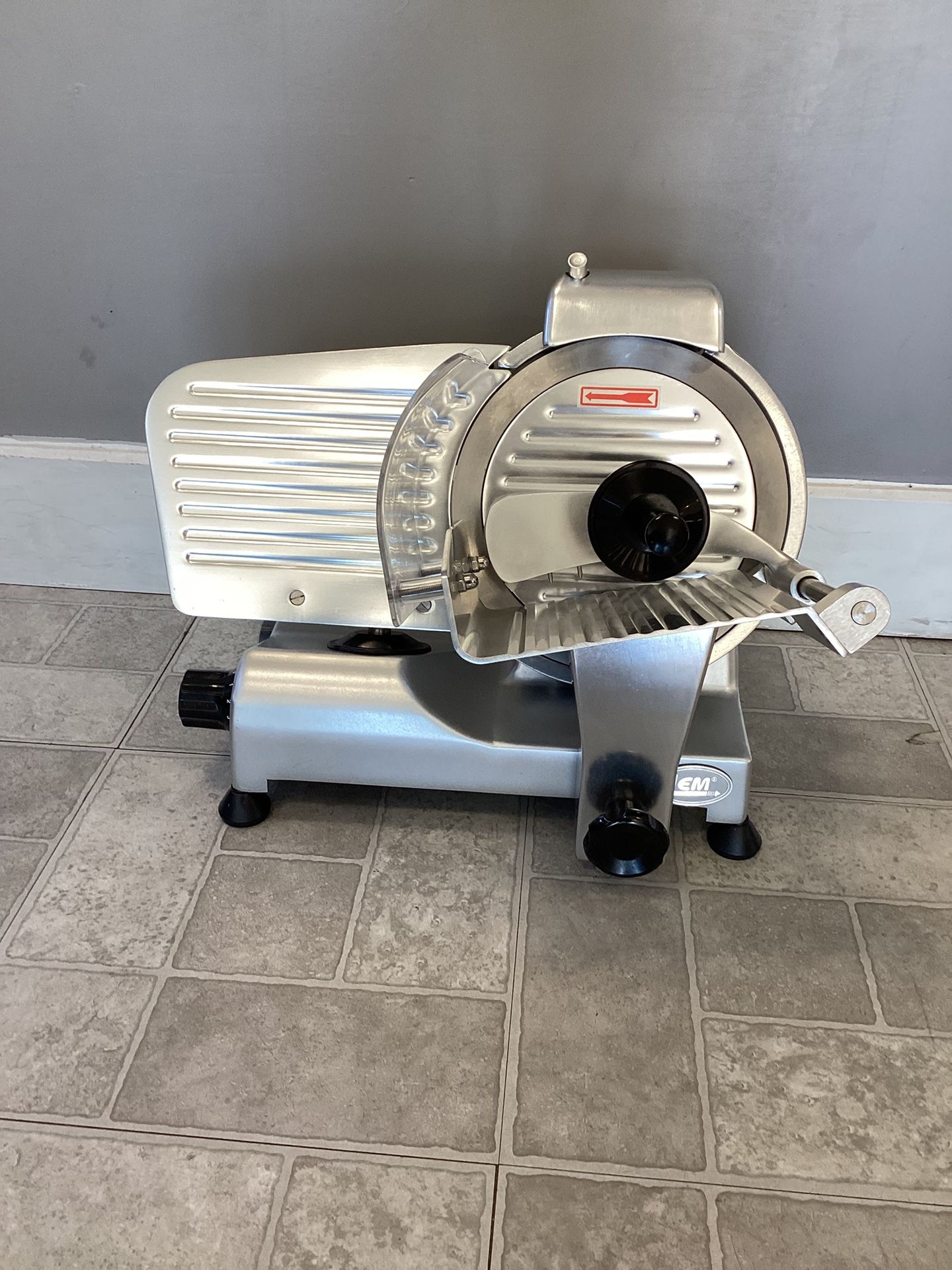 LEM Model 1185 8 1/2” Meat Slicer for Sale in Houston, TX - OfferUp