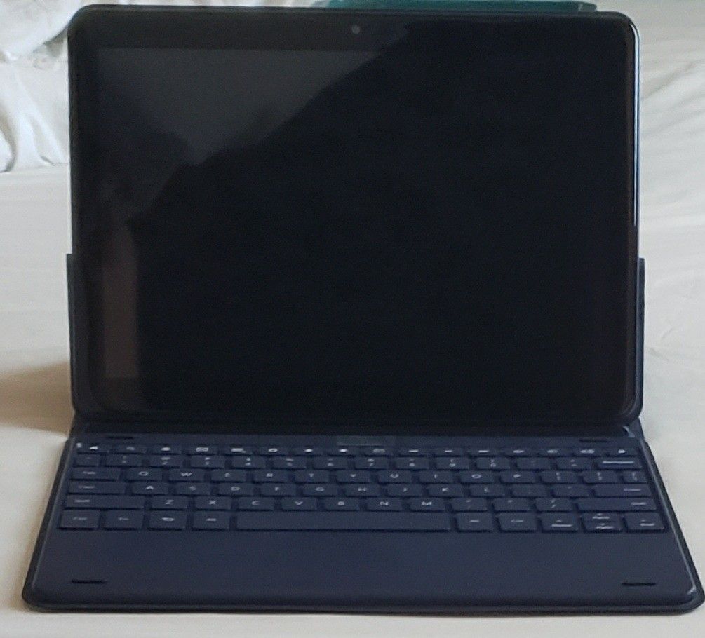 10 " Tablet with Detachable keyboard for Sale in Odessa, TX - OfferUp