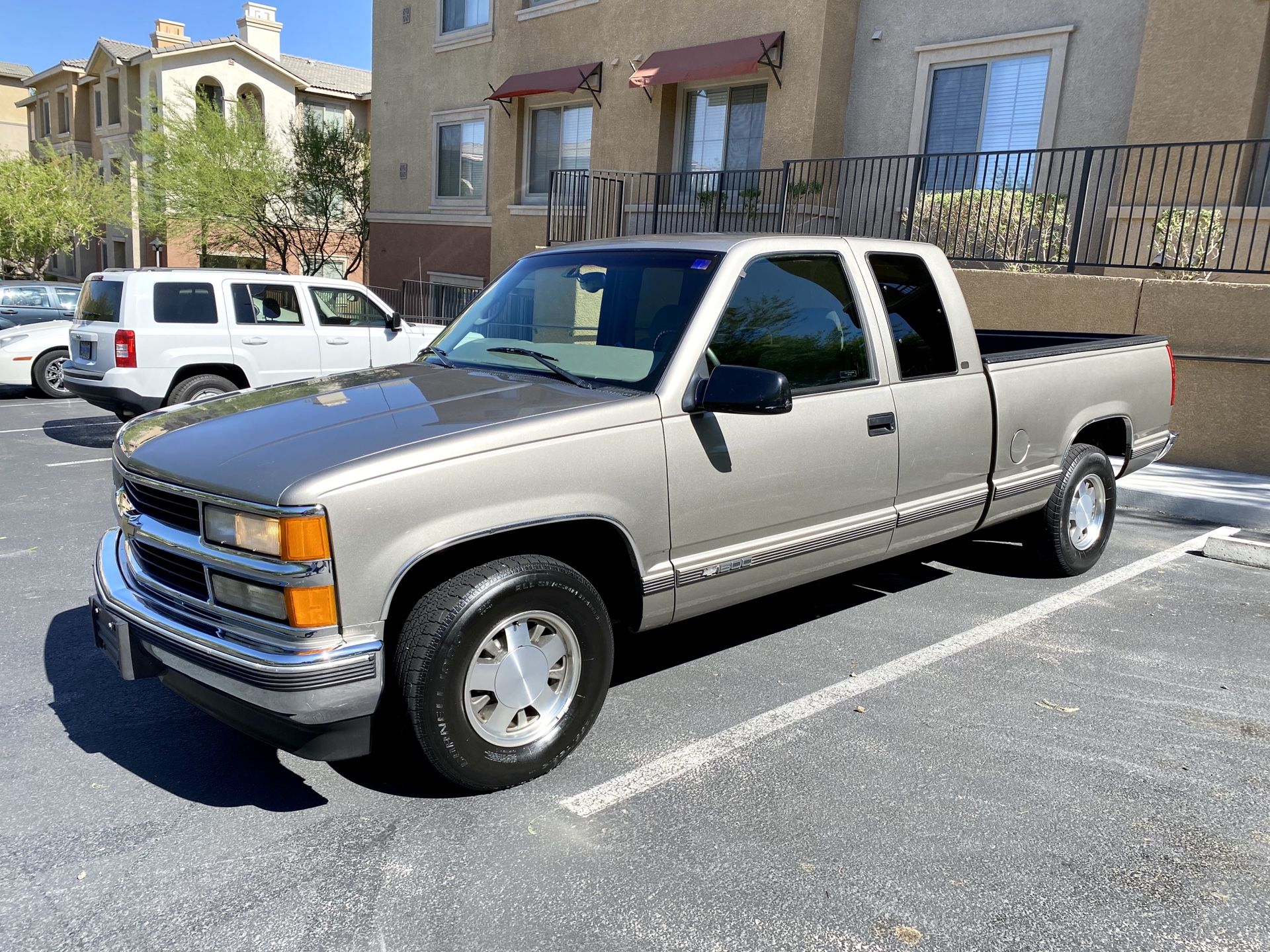 1998 Chevy Silverado 1500 Ext cab short bed for Sale in Las Vegas, NV ...