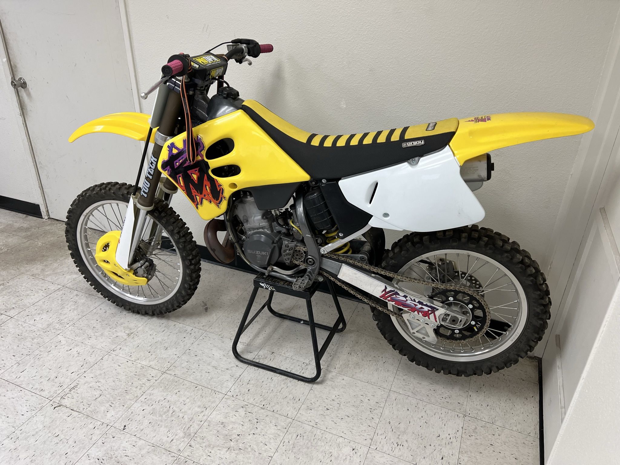 1995 Suzuki RM250 for Sale in Long Beach, CA - OfferUp