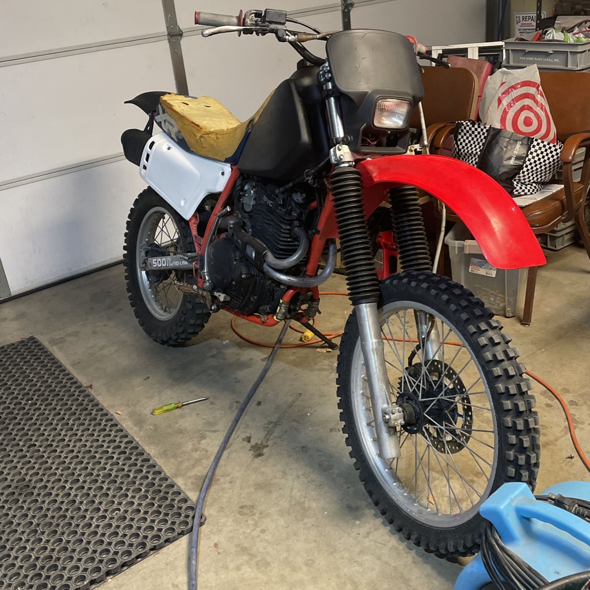 1984 Honda Xr500r Xr500 Xr Dirtbike for Sale in Hesperia, CA - OfferUp