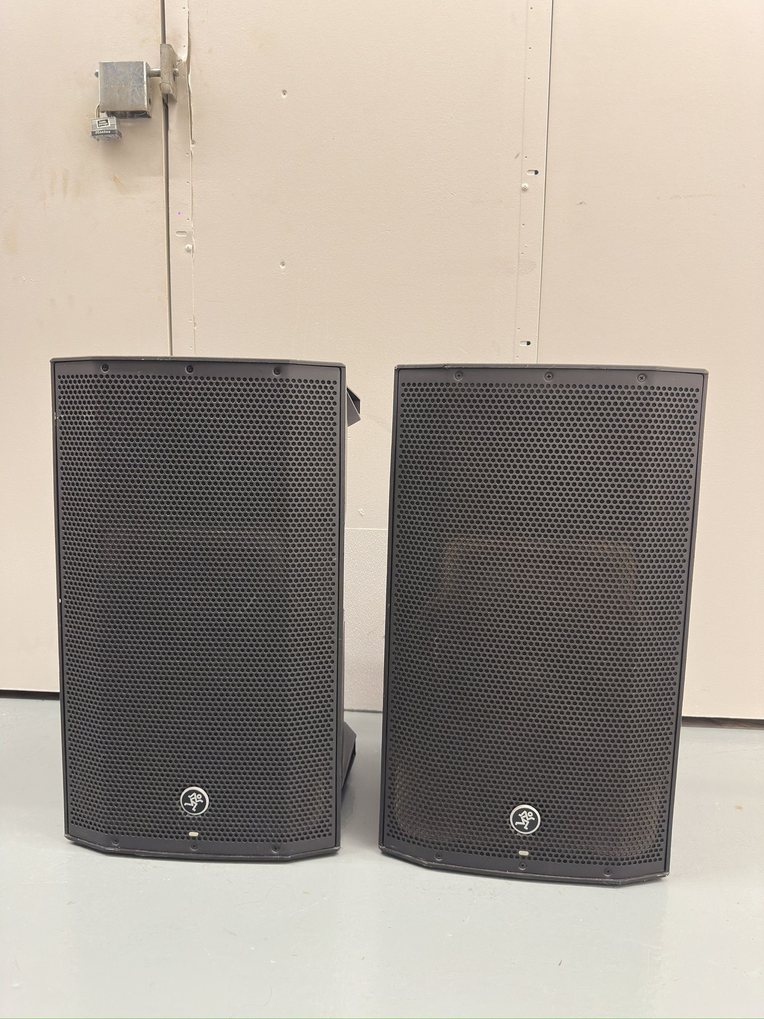 Mackie Thump 12” Powered Loud Speaker for Sale in Irwindale, CA - OfferUp