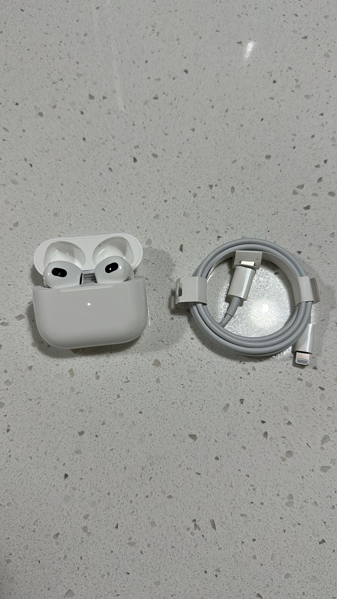 Apple AirPod 3rd Generation for Sale in San Antonio, TX - OfferUp