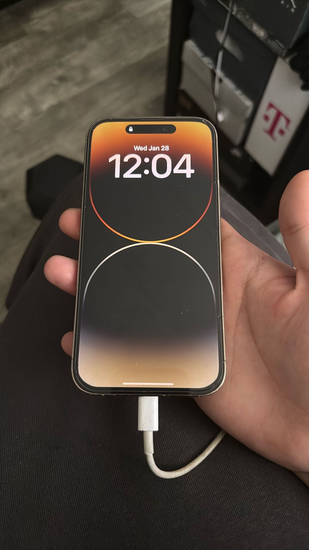 iPhone 14 Pro Sim Locked T-mobile for Sale in Chicago, IL - OfferUp