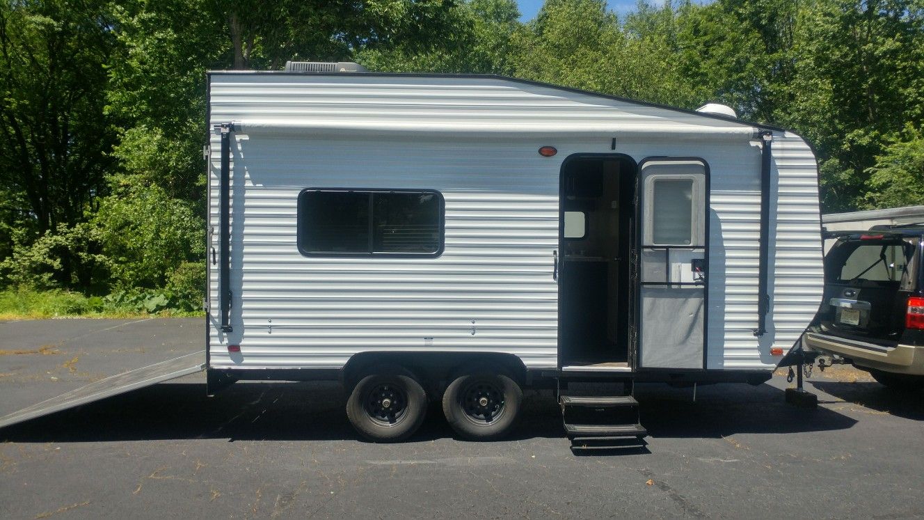 2018 Dune Sport Dynamite Toy hauler camper RV Travel trailer for Sale ...