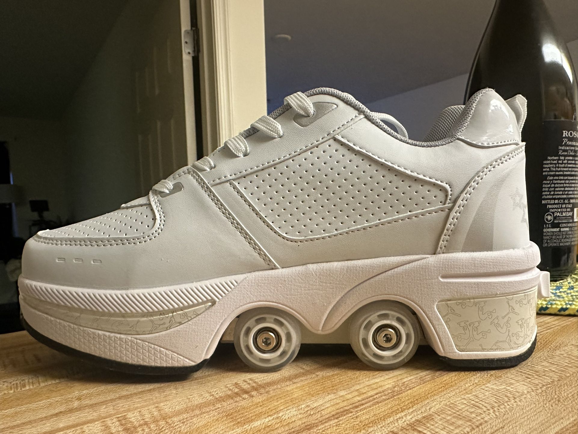 Double-Row Deform Wheel Automatic Walking Shoes Invisible Deformation ...