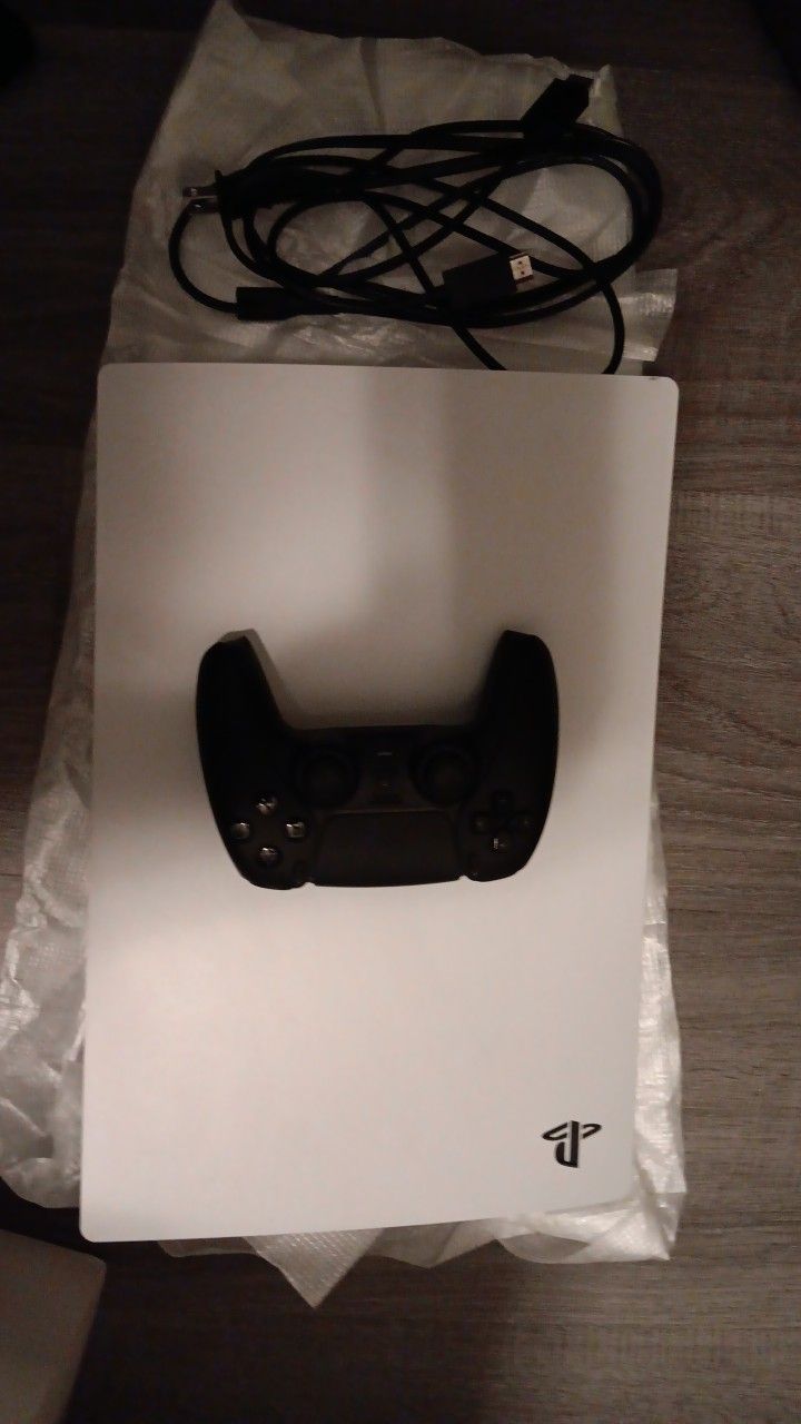 Sony PlayStation 5 Console With Midnight Black Controller for Sale in ...