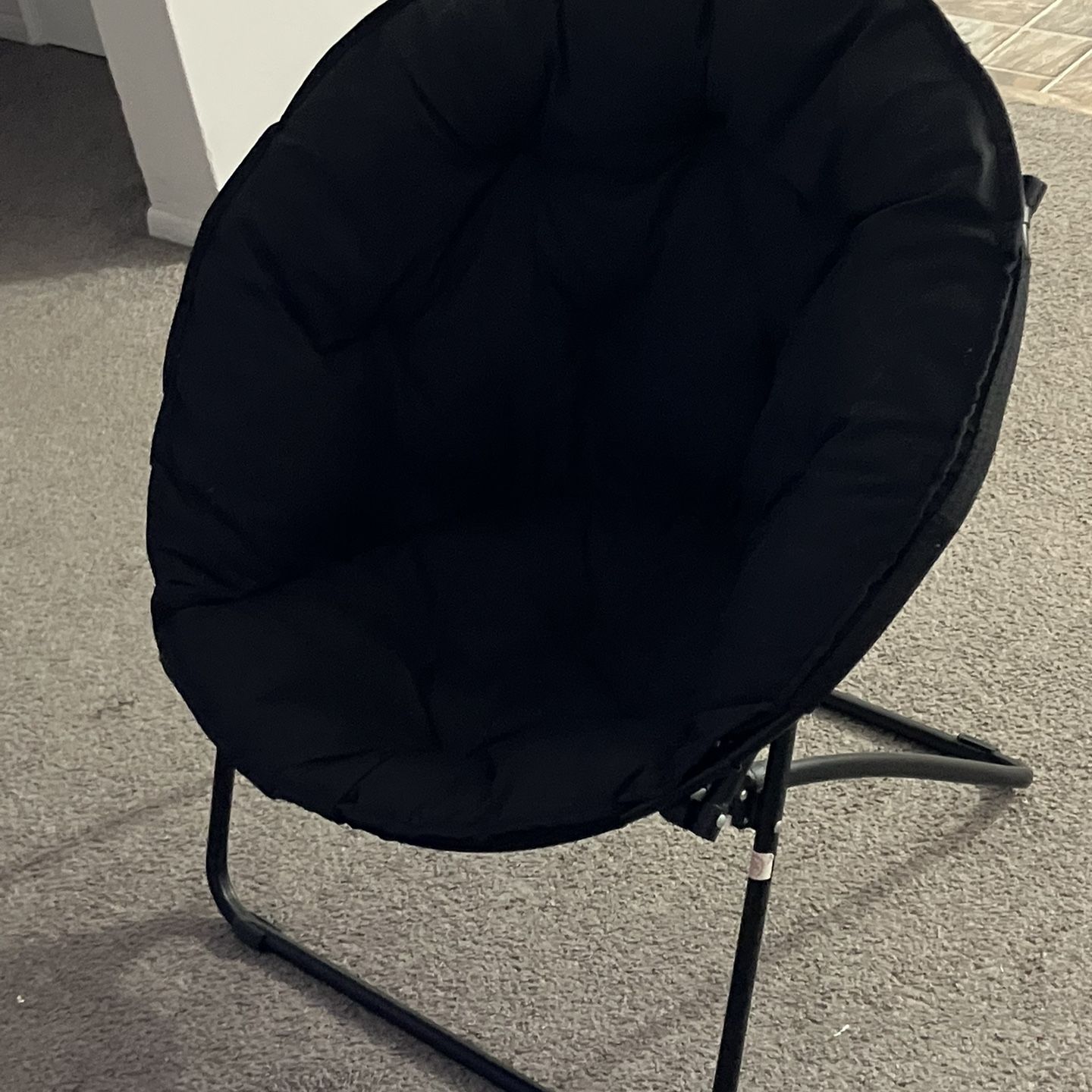 Black Saucer Chair