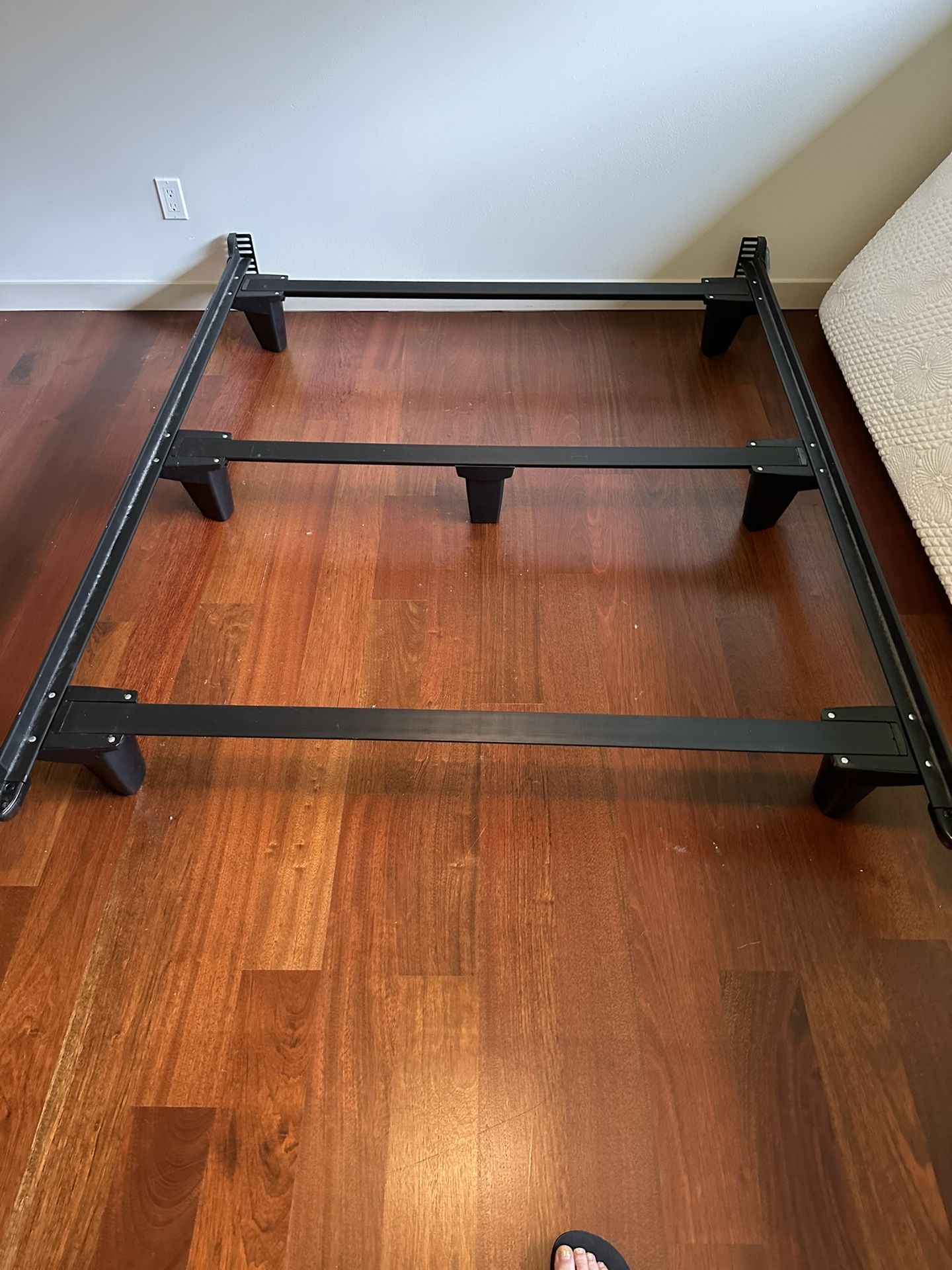 Queen Bed Frame for Sale in Bellevue, WA - OfferUp