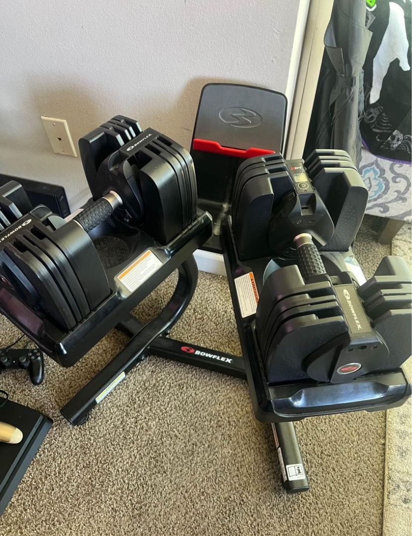 Bowflex 560 Adjustable Dumbbells READ!!!! for Sale in Chula Vista, CA ...