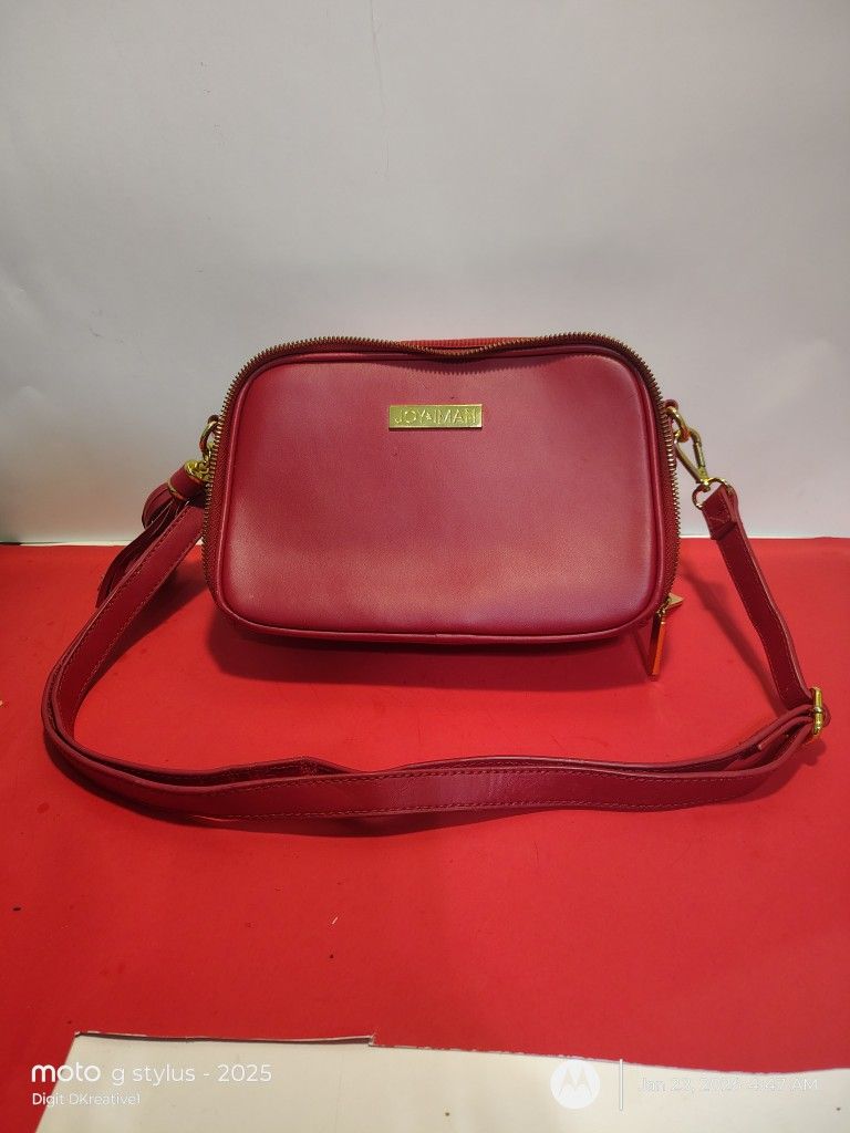 Joy & Iman Red Hand Bag for Sale in Snellville, GA - OfferUp
