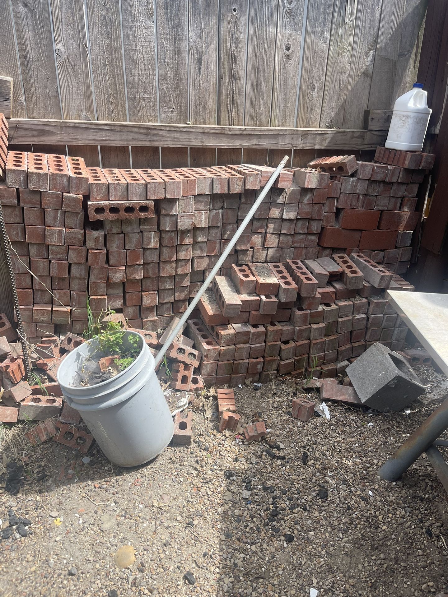 Free Bricks Please Take Them Away for Sale in Garland, TX - OfferUp