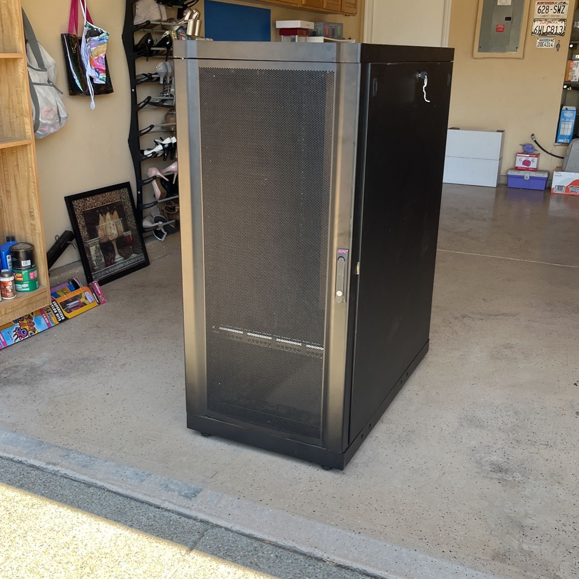 APC 25U server rack for Sale in Fremont, CA - OfferUp