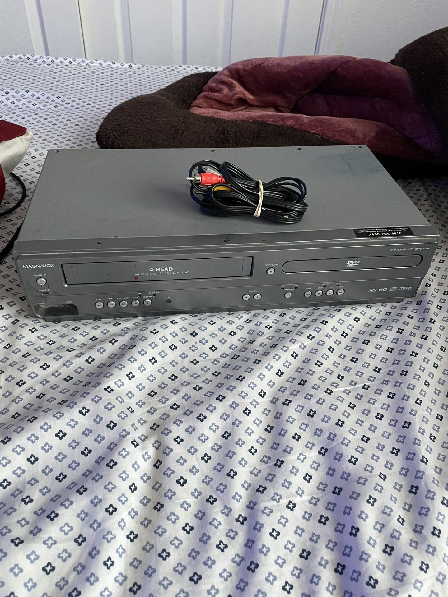 broken VCR player with cable for Sale in Elk Grove, CA - OfferUp