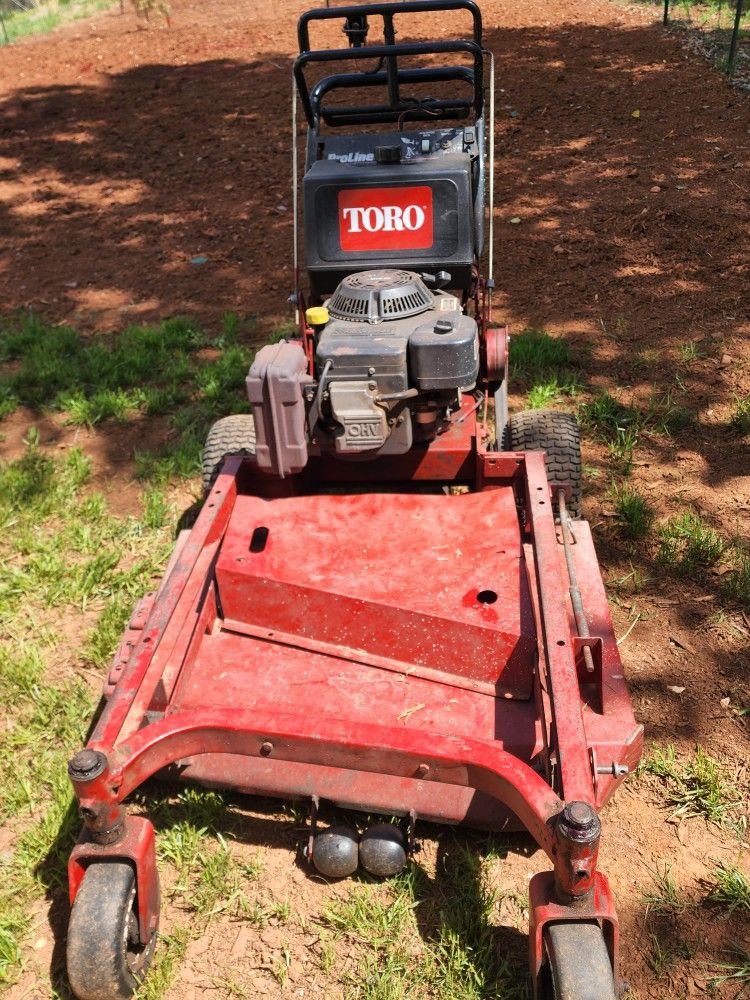 Toro Proline 15 walk behind mower! for Sale in Thornhill, VA - OfferUp