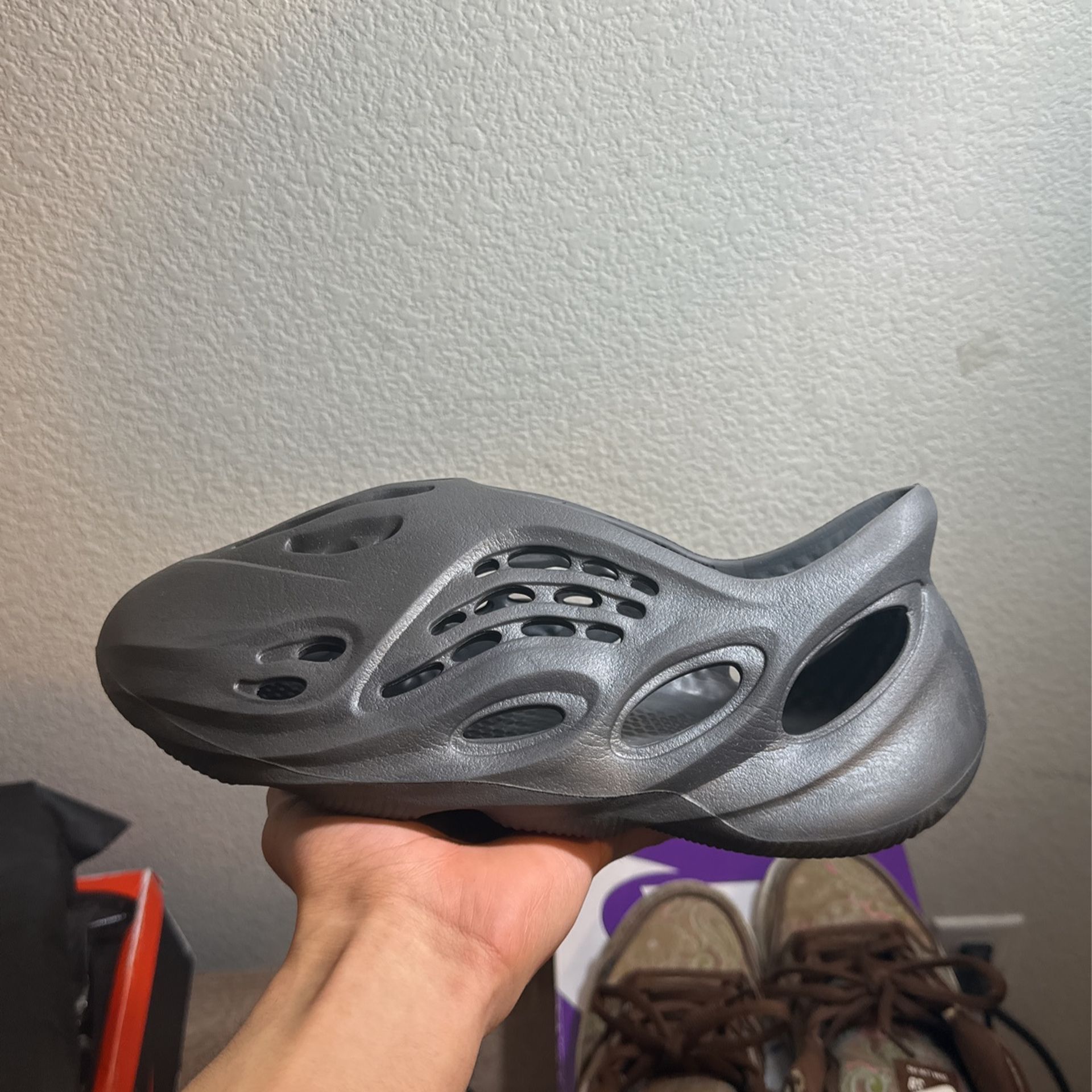 Onyx Foam Runners for Sale in Richmond, CA - OfferUp