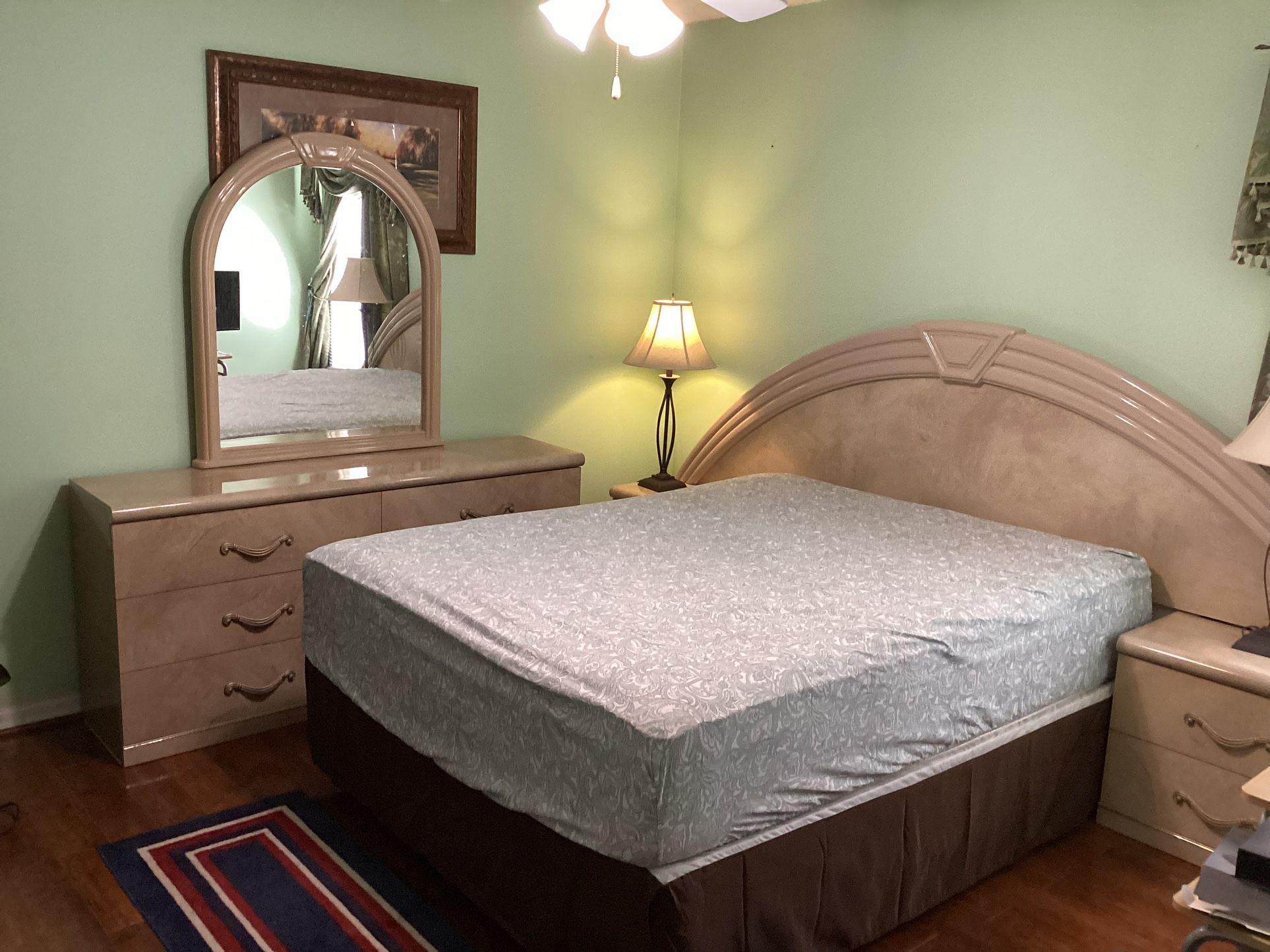 Queen Bedroom Set With Mattress Box Spring, Dresser, Mirror, 2 Night ...