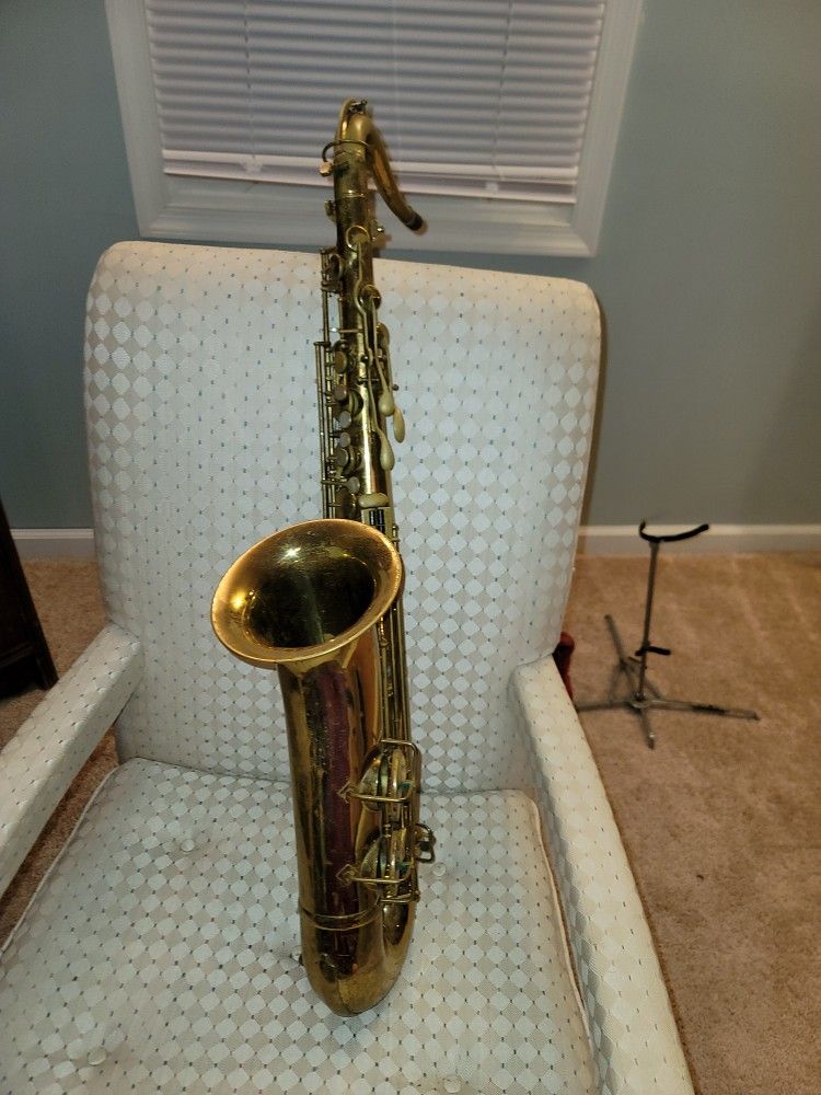 Vintage King H.N. white AMERICAN STANDARD TENOR SAXOPHONE for Sale in ...