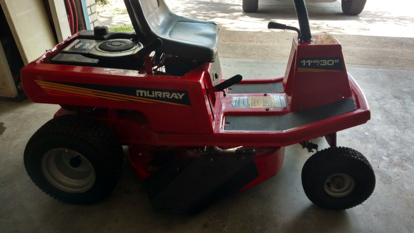 Murray 11hp 30" cut riding mower for Sale in Valrico, FL - OfferUp