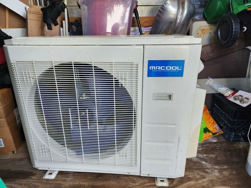 MRCOOL OUTDOOR 3 TON UNIT for Sale in Biscayne Park, FL - OfferUp