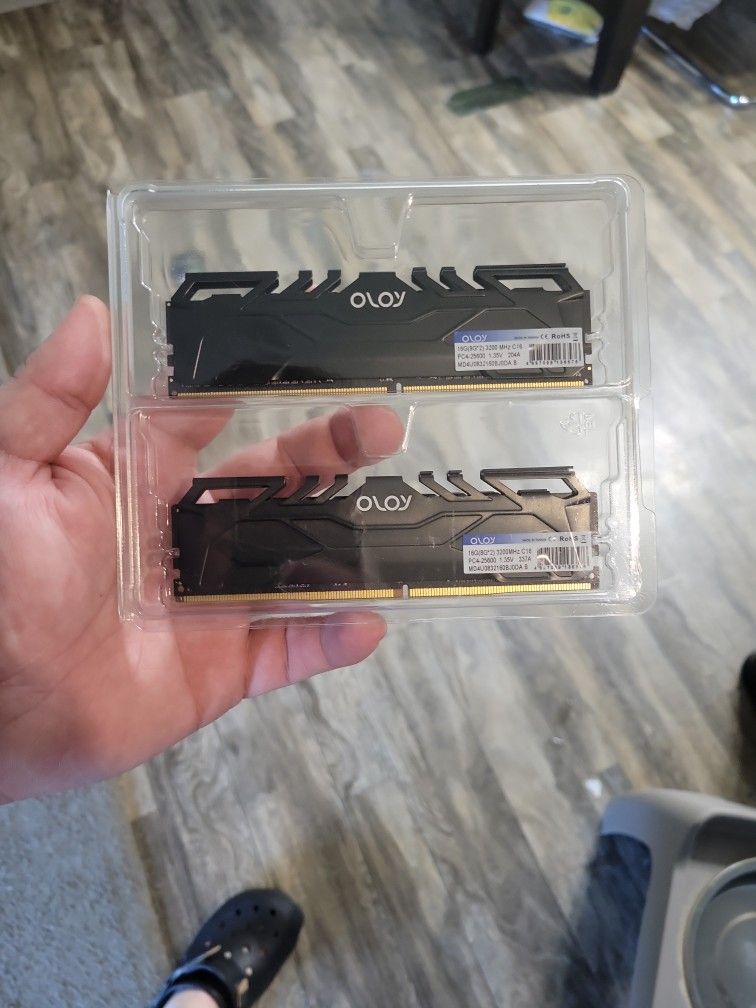 Oloy 16Gb (8gb x2) DDR4 3200MHz RAM for Sale in Lakeside, CA - OfferUp