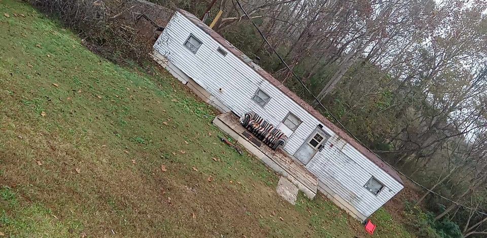 Older Model 70-80s Mobile Home for Sale in Marietta, SC - OfferUp