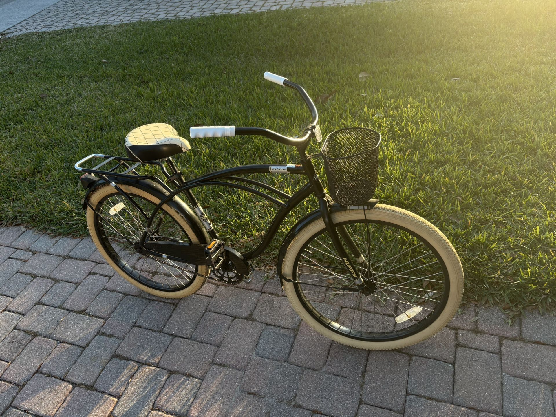 Cruise Bike 26 Inch for Sale in Oakland, FL - OfferUp
